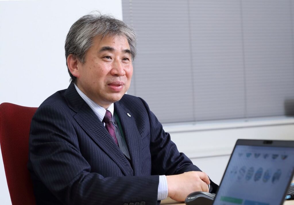 日々のヘルプデスク業務からFAQを抽出！ITツールによる設定の効率化&チャットボットで問い合わせ業務の自動化を図る チャットプラス | ChatPlus